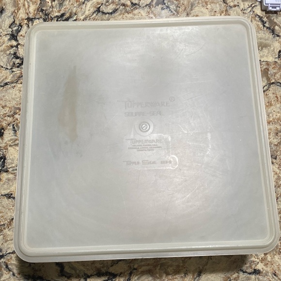 Tupperware | Kitchen | Vintage Tupperware Large Square Keeper 662 ...